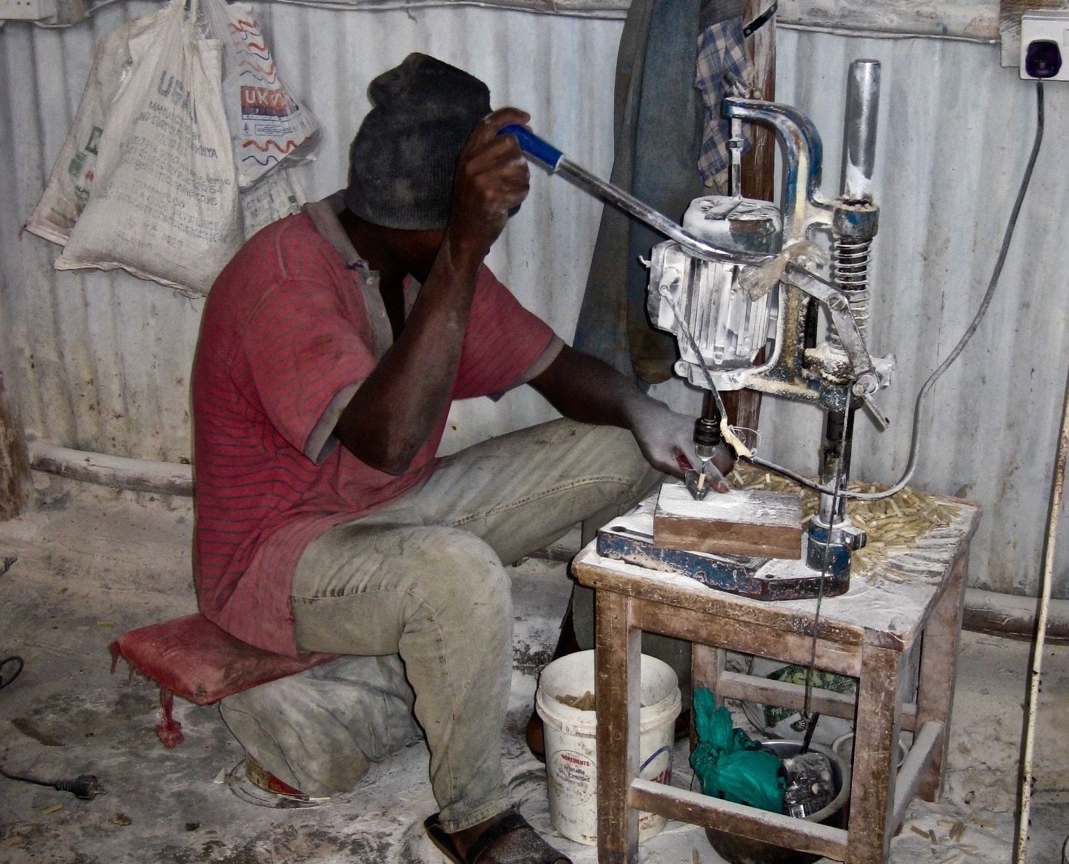 Nonprofit selling jewelry and crafts helps educate children in Africa’s ...