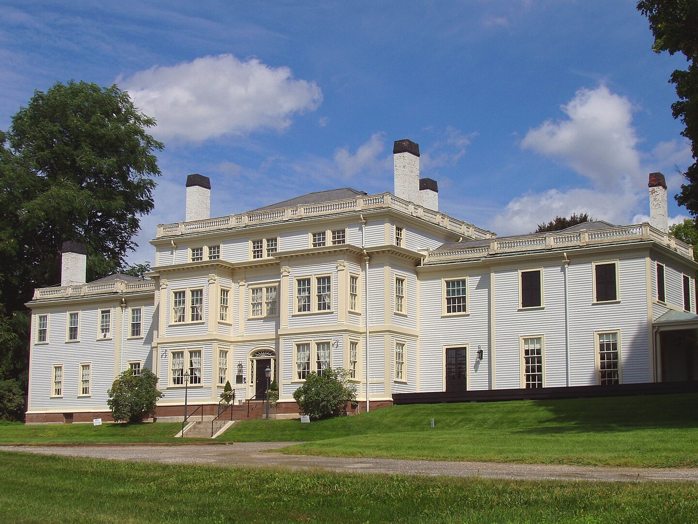 Public Safety Report: Break-in at Lyman Estate under investigation ...