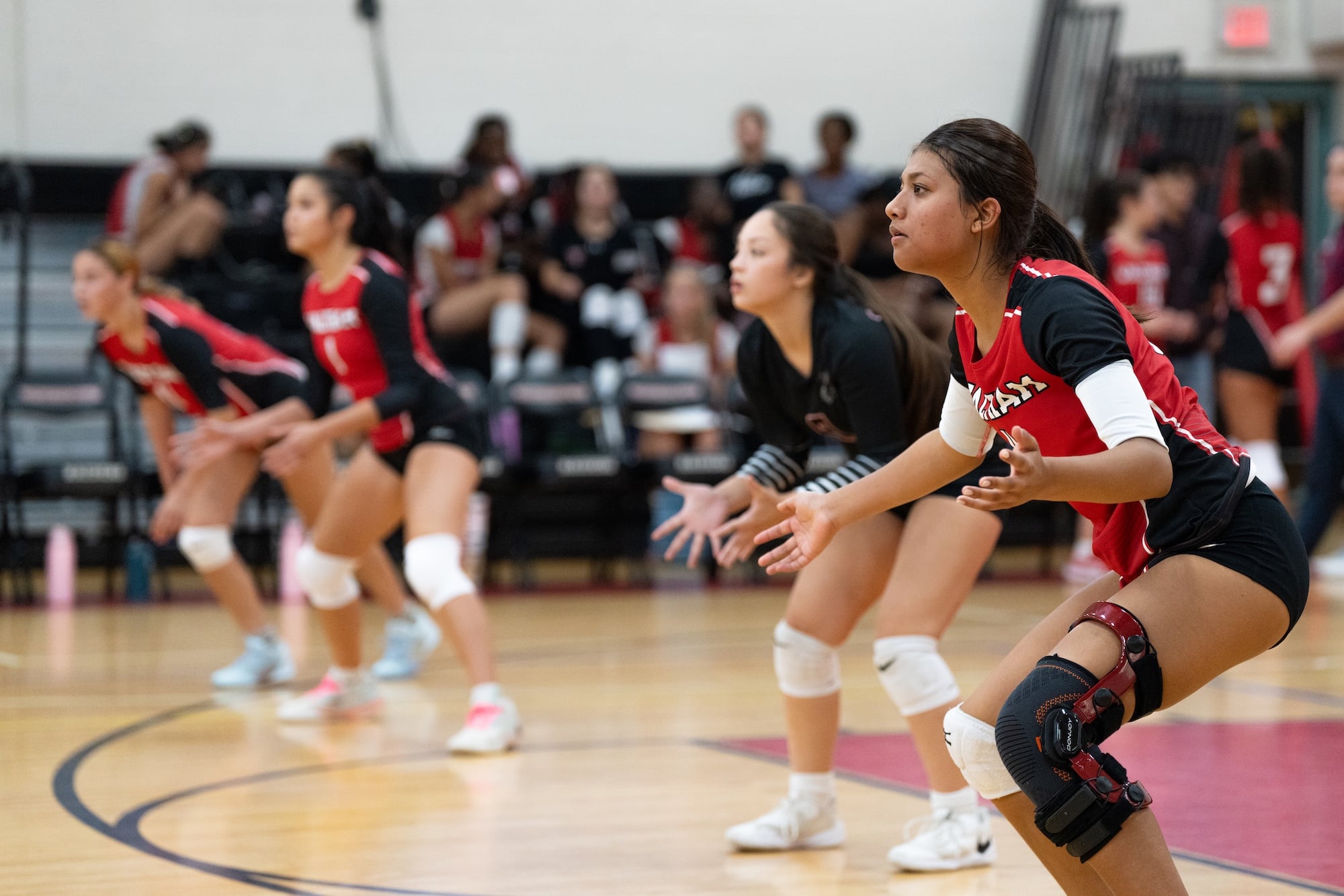 Hawks girls volleyball seeks steady improvement in 2025 – Waltham Times