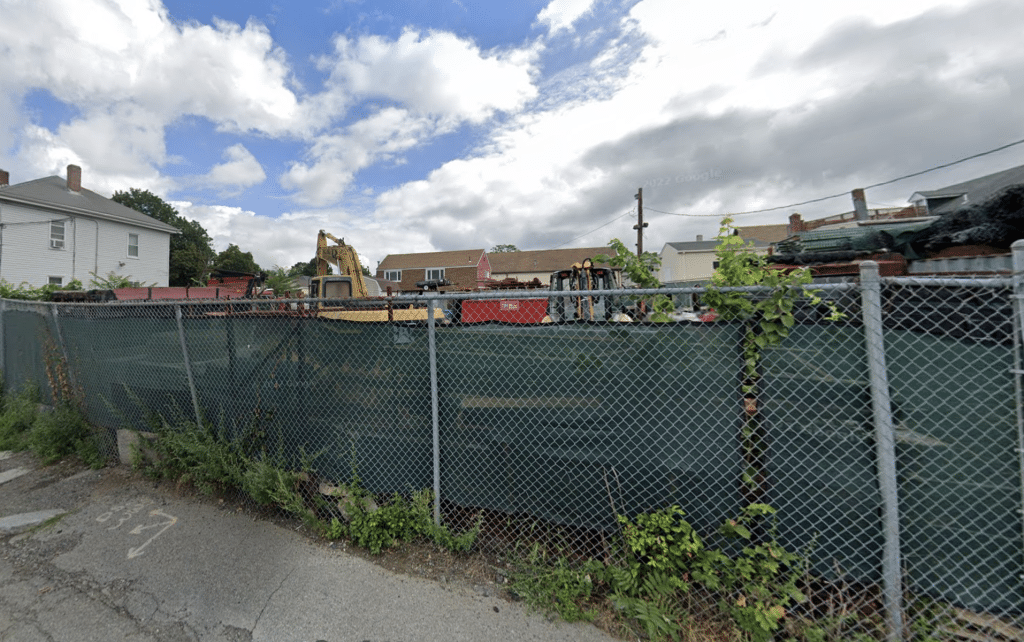 Zoning board approves four-unit development on construction lot ...
