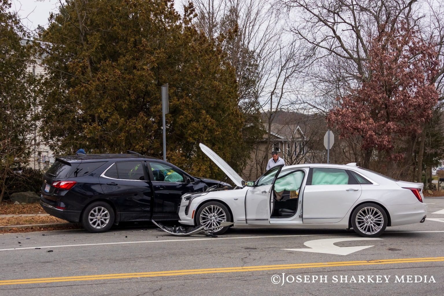 Three-vehicle crash on Smith Street – Waltham Times
