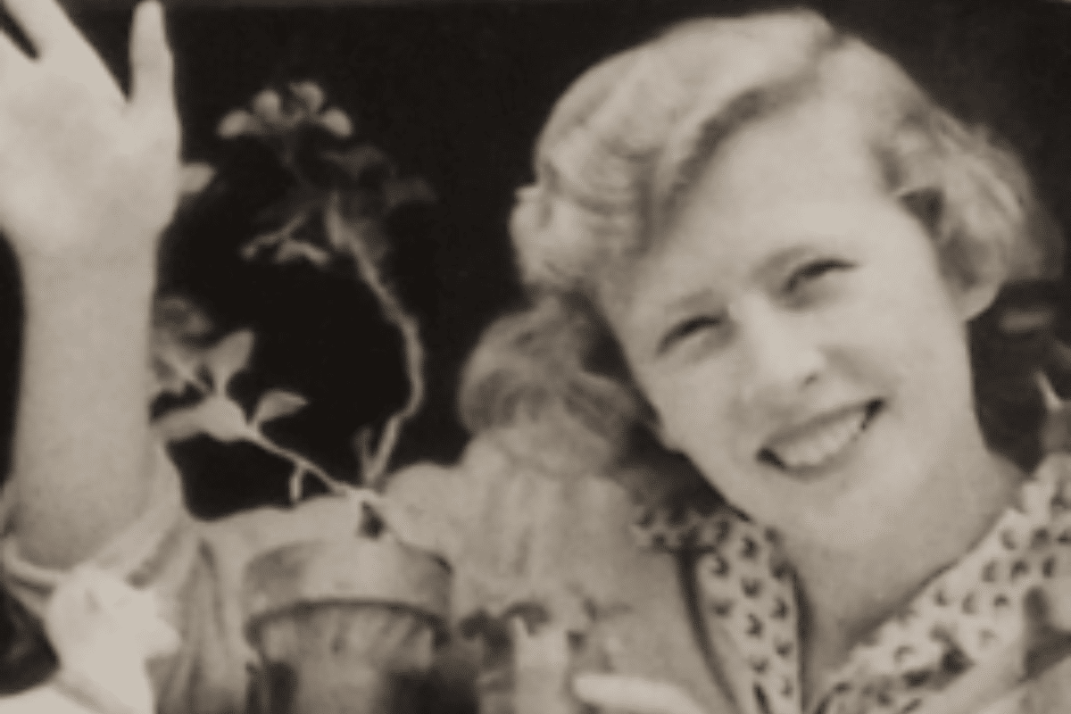 Helen Claire Lennon, 1932–2025, was 'jovial, clever' and 'wonderfully ...